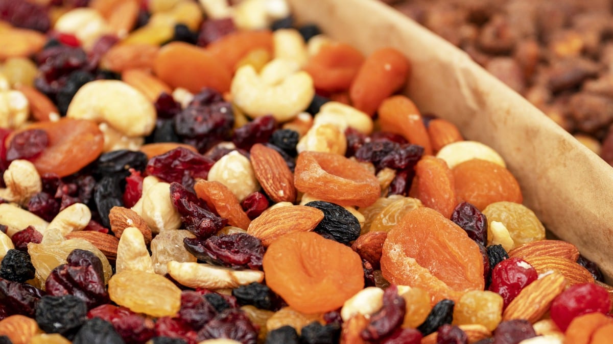 15 Foods You Should Keep Out of the Fridge - My Plant Based Plan